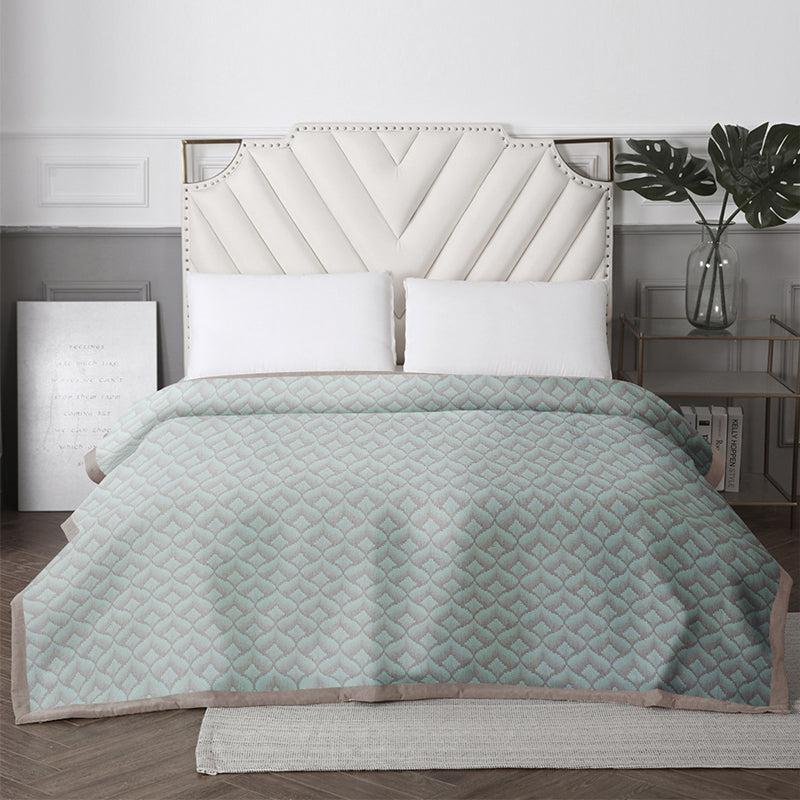 Buy Pyper Geomatric Cotton Dohar (Green) - 210 GSM Online in India | Vaaree