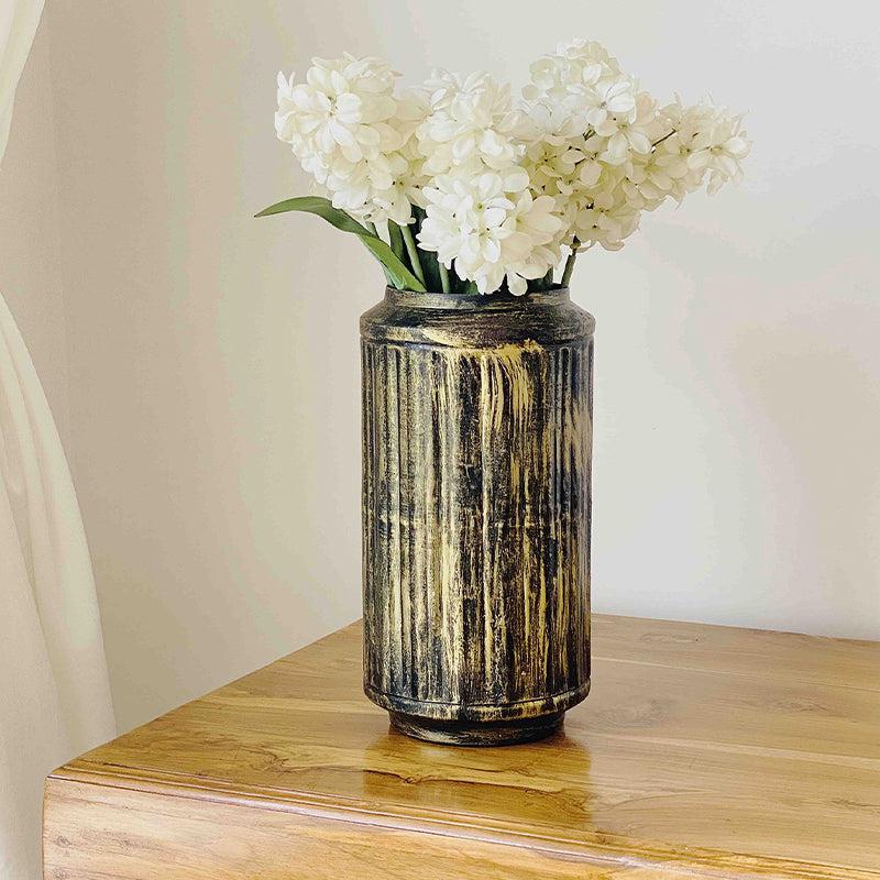 Buy Harappan Deco Vase Online in India | Vaaree